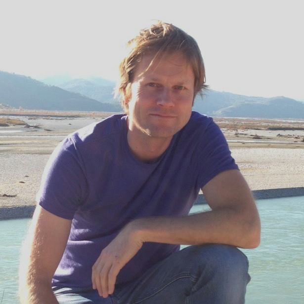 About - Philip Bethge